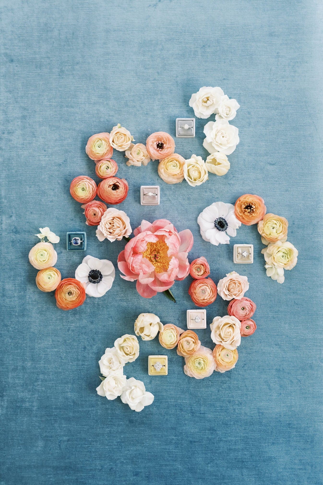 24" x 36" Lux Velvet Rollable Styling Mat – Floret & Fringe, LLC